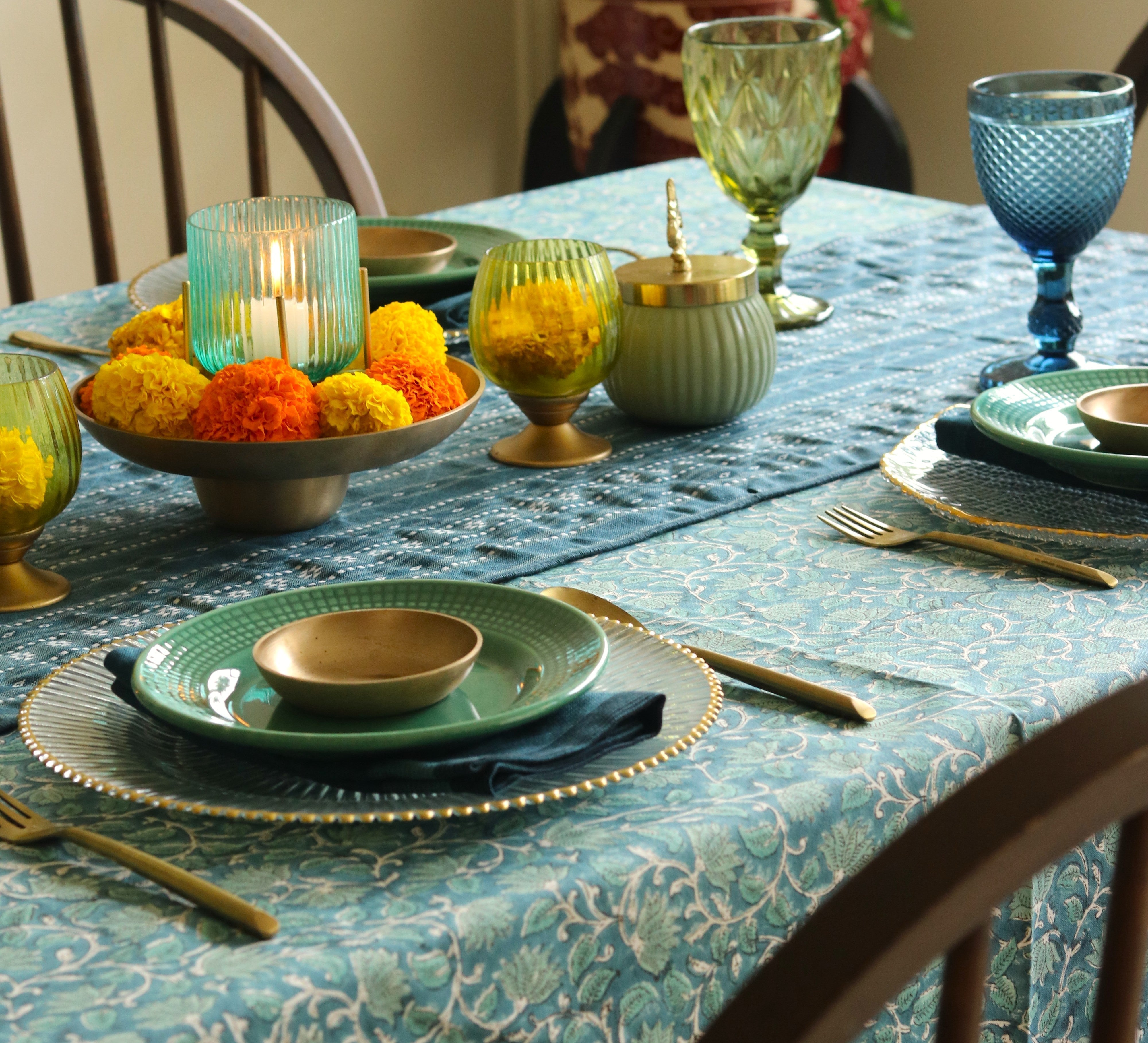 From Everyday to Festive: Quick Table Styling Tips – The Yard House