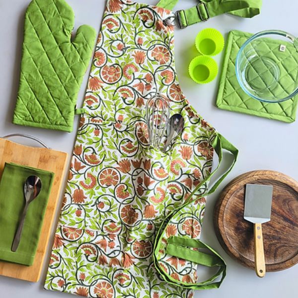 Spill Resistant Cotton Apron | Apron Set | 3 pocket Apron – The Yard House